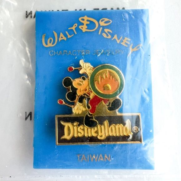 Disney | Jewelry | Disneyland Mickey Mouse Marching Band Drum Vintage ...